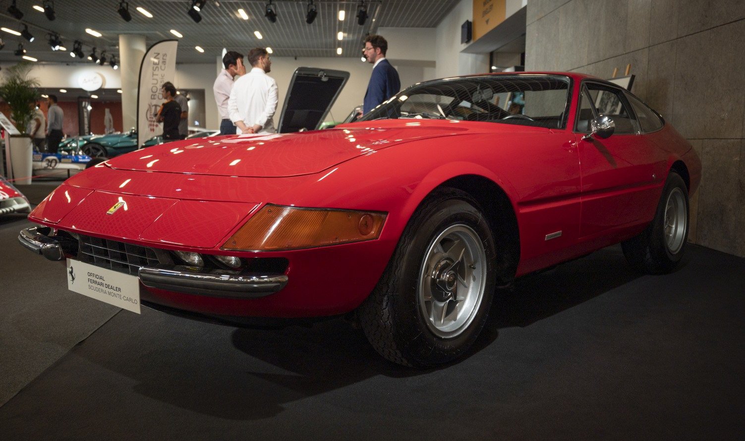 Ferrari 365 technical specifications and fuel economy